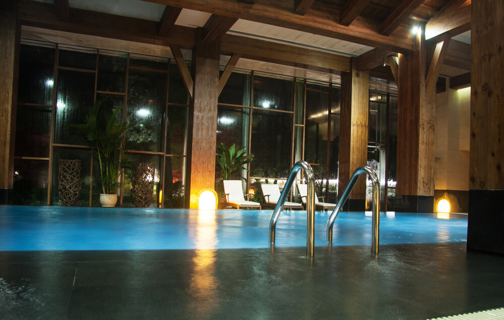 45 Screened In, Covered and Indoor Pool Designs